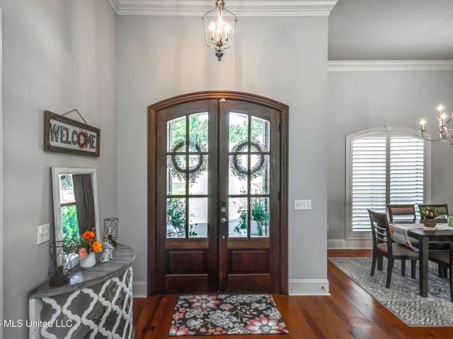 518 Devereaux Drive