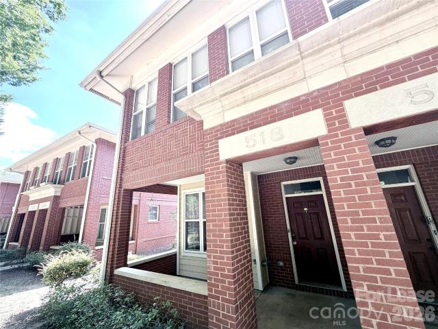 518 E 9th Street
