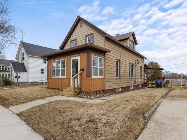 518 Frank Ave, Algoma, WI 54201