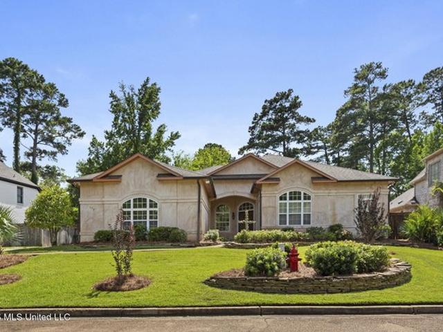 518 Heatherstone Ct, Ridgeland, MS 39157