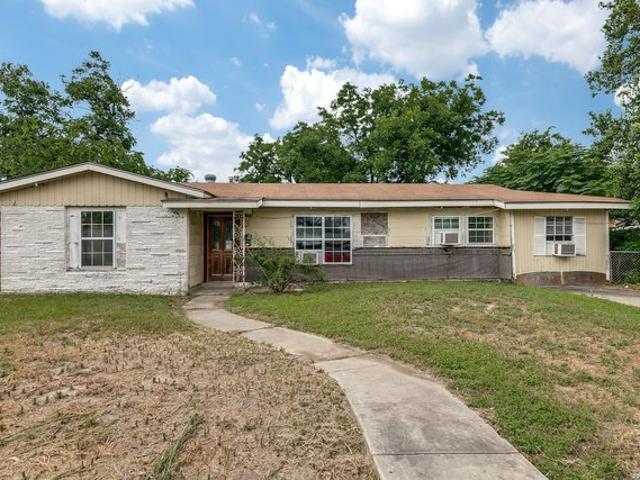 518 Hillwood Dr, San Antonio, TX 78213