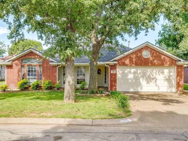 518 Lone Star St, Joshua, TX 76058