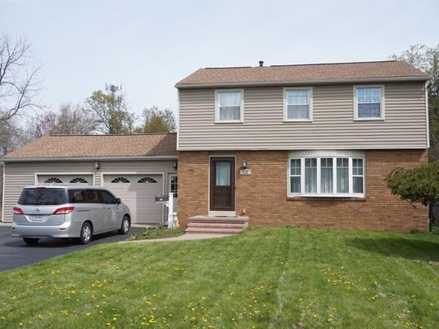 518 Maiden Ln, Rochester, NY 14616