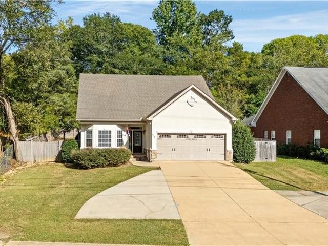 518 N Donahue Dr, Auburn, AL 36832