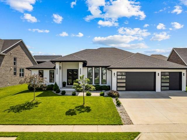 518 N Dublin Dr, Nixa, MO 65714