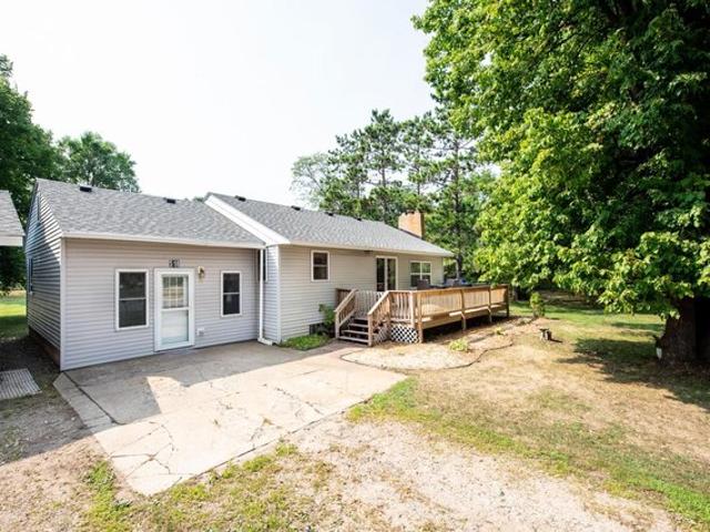 518 N Otter Ave, Parkers Prairie, MN 56361