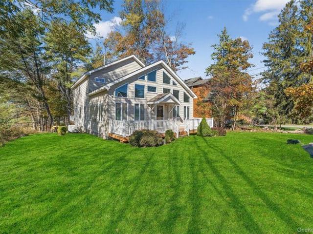 518 Sackett Lake Rd, Monticello, NY 12701