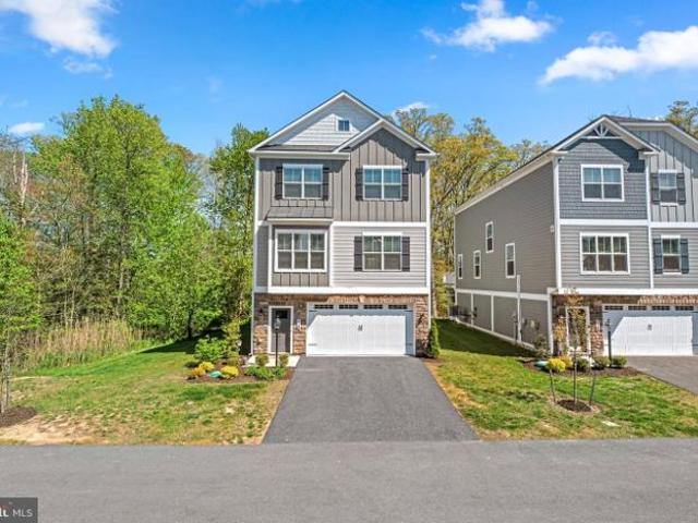 518 Schmidt Rd, Middle River, MD 21220