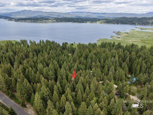 518 Susan Rd, Cascade, ID 83611