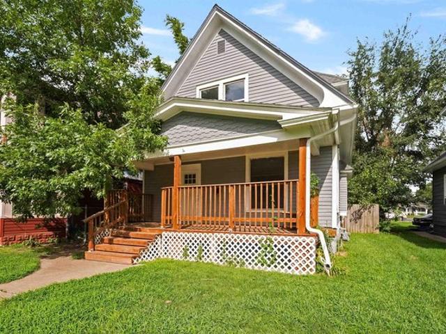 518 SW Lane St, Topeka, KS 66606