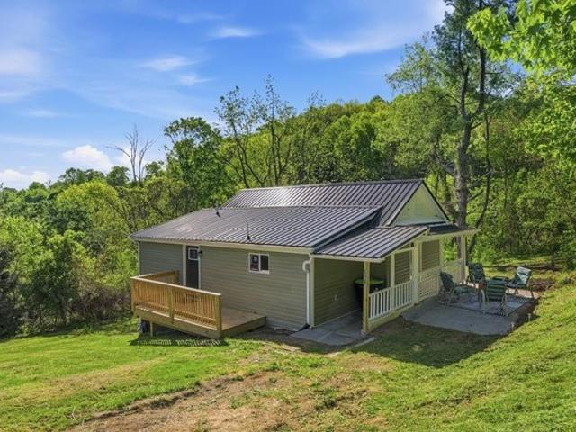 518 Pine Aly, Pulaski, VA 24301