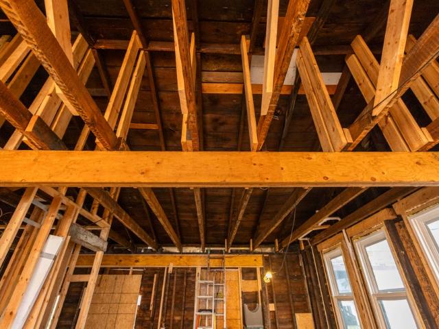 518 W 7th Street