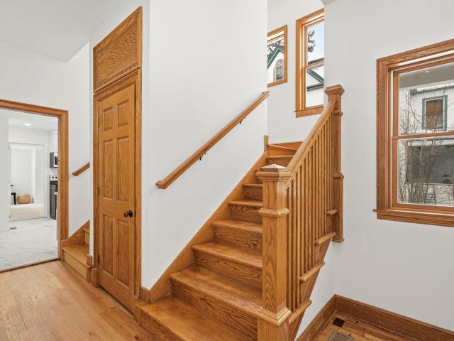 518 W 32nd Street