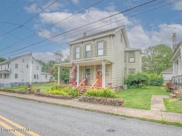 518 W Main St, Weatherly, PA 18255