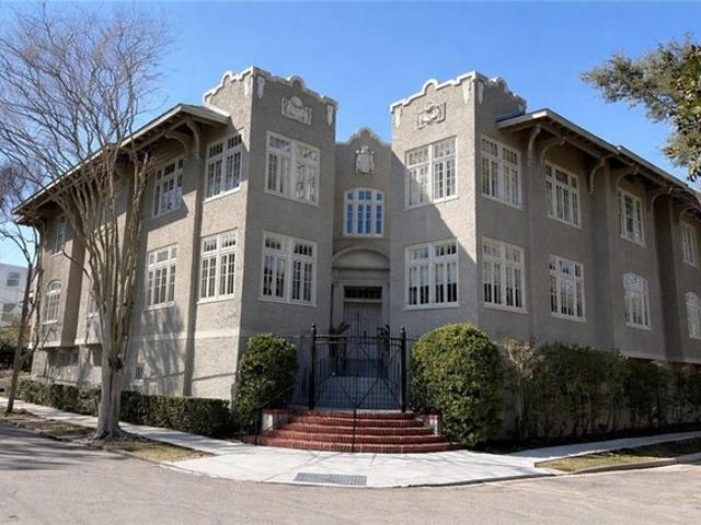518 Walnut St Apt E, New Orleans, LA 70118