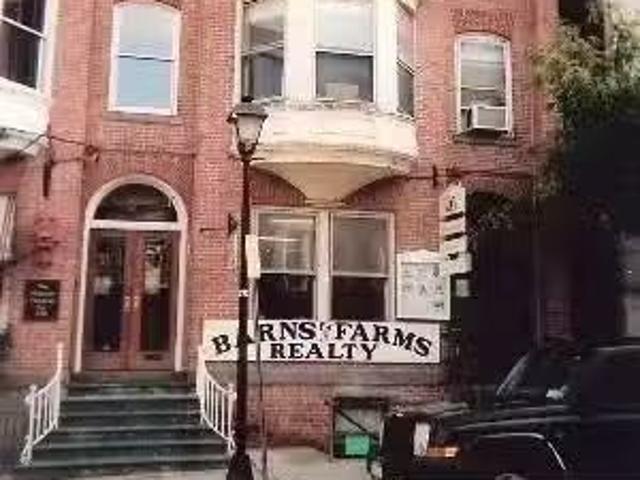 518 Warren, Hudson, NY 12534