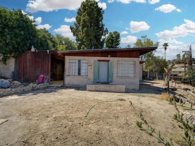 518 Wilson Ave, Taft, CA 93268