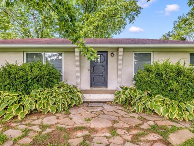 518 Twin Oak Dr, Murfreesboro, TN 37130
