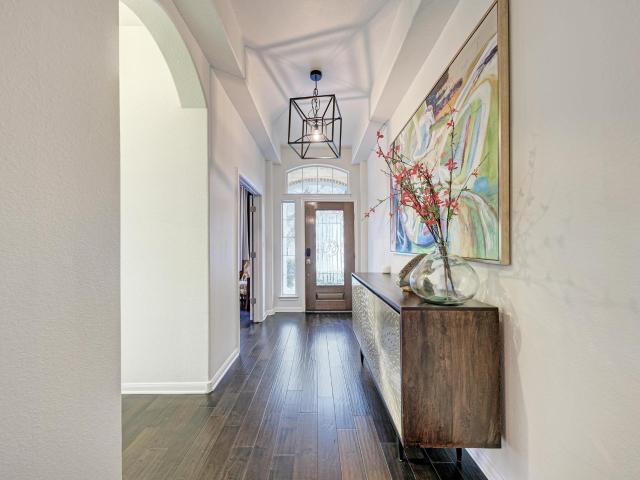 518 Victoria Dr
