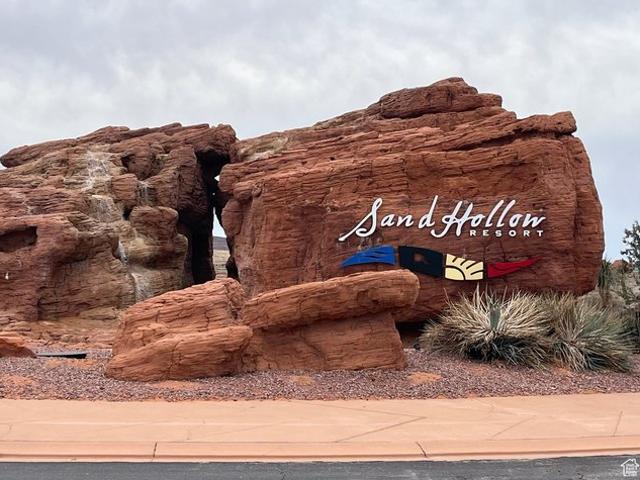 5194 W Villas North Dr, Hurricane, UT 84737