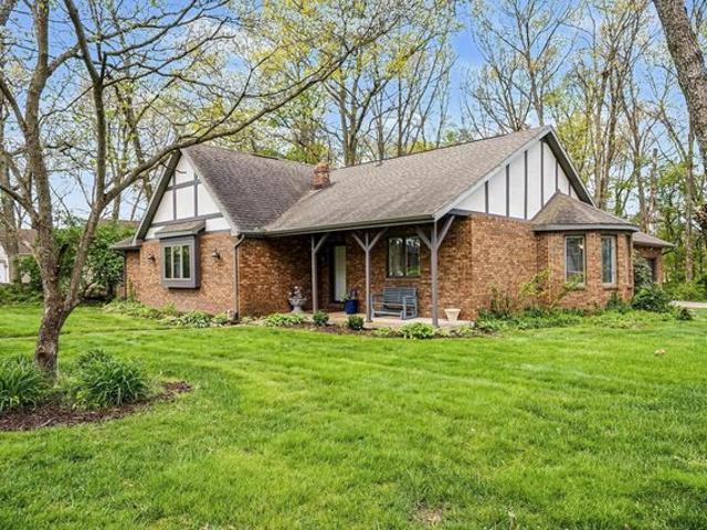 51955 Hinton Ln, Granger, IN 46530