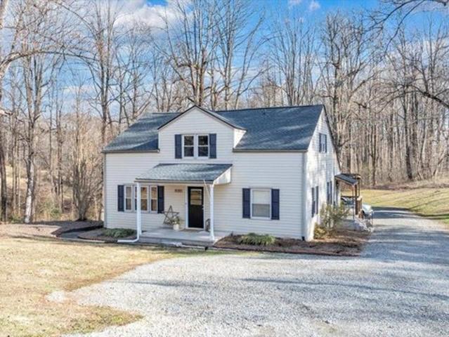 5195 Franklin St, Rocky Mount, VA 24151