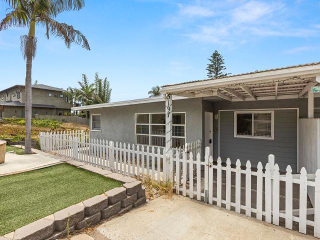 5195 5197 Carlsbad Blvd