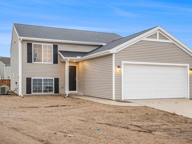 51997 Pulver Rd, Three Rivers, MI 49093