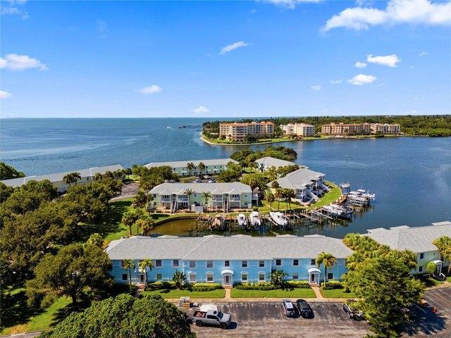 5191 Salmon Dr SE Apt D, Saint Petersburg, FL 33705