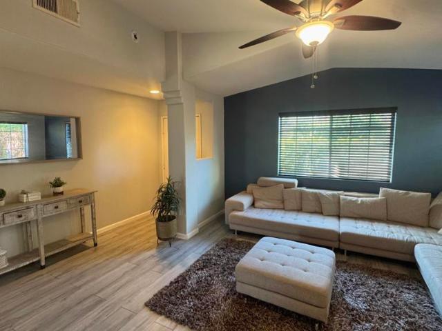 51920 Avenida Carranza