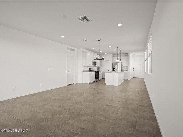 5193 W Gainer Ridge Rd, Tucson, AZ 85757