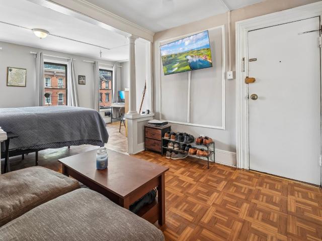 519.5 Manila Ave # 2