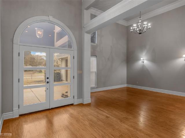 519 Canterbury Lane