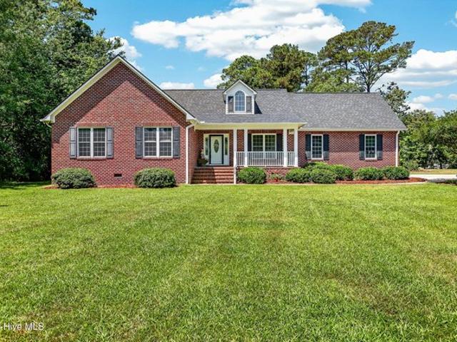 519 Carriage Ln, Jacksonville, NC 28540
