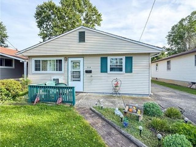 519 Case Ave, Elyria, OH 44035