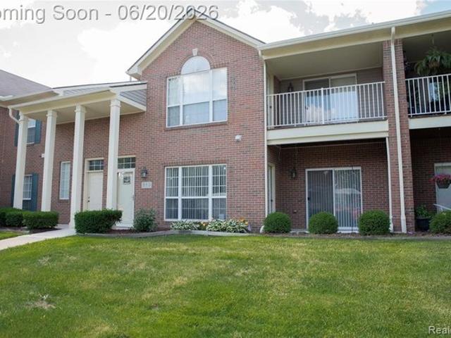 519 Cedar St, Wyandotte, MI 48192