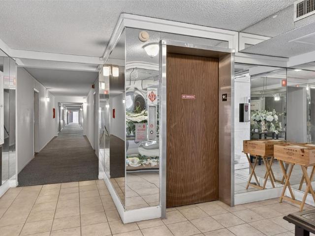 519 Albee Farm Rd, Unit 214, Venice, FL 34285 | MLS #N6143 | Compass