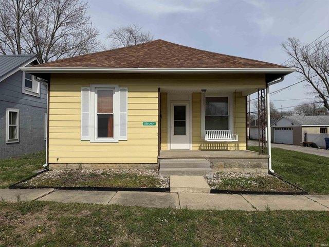 519 Ash St, Mount Carmel, IL 62863