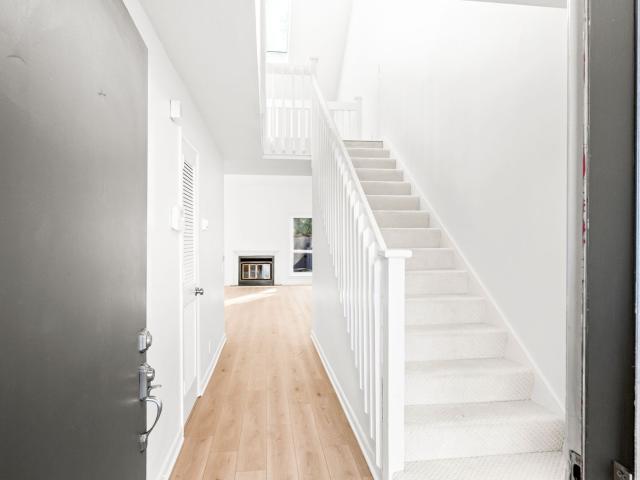 519 Belle Pointe Ct