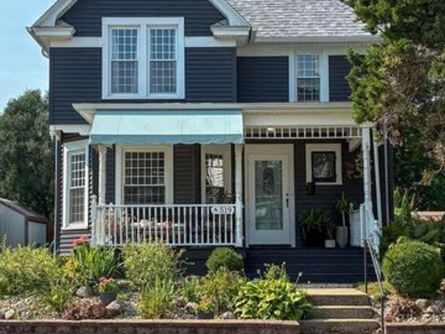 519 E 2nd Ave, Monmouth, IL 61462