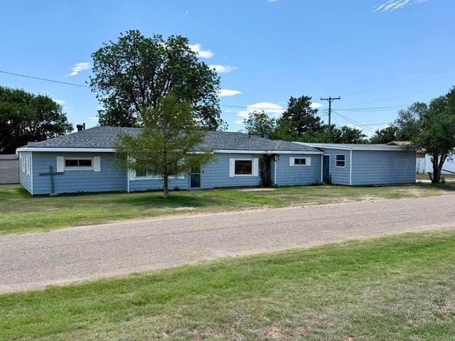519 E 2nd St, Stinnett, TX 79083