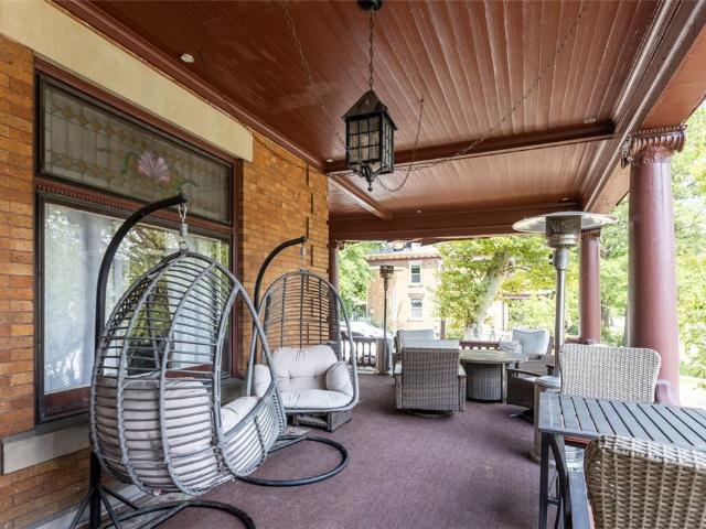 519 E Beau St