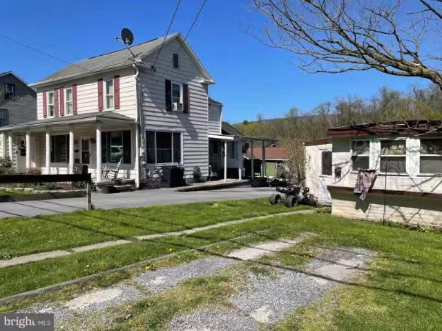 519 E FREEDOM AVE, BURNHAM, PA 17009 Multi Family For Sale ML.