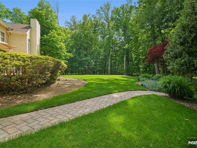 519 E Saddle River Road