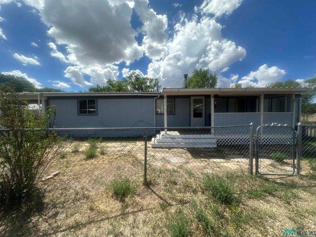 519 Kemm Dr, Las Vegas, NM 87701