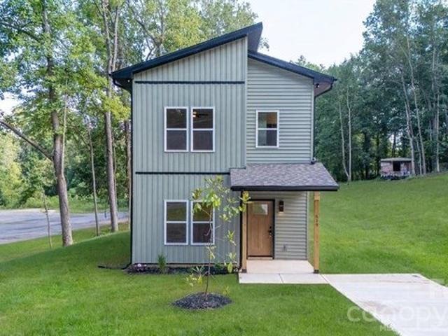 519 Homestead Dr, Gastonia, NC 28056