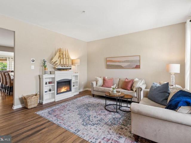519 Lothian Way