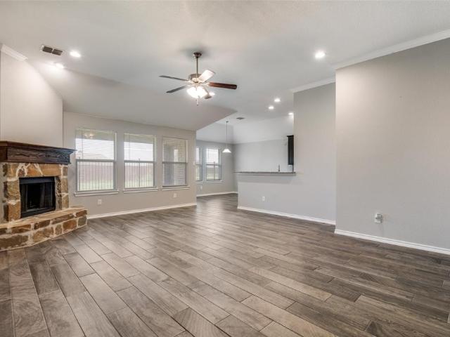 519 Long Prairie Drive