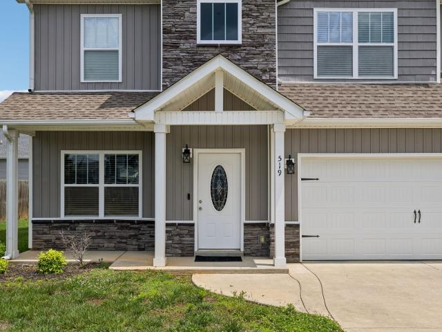 519 Latham Ct