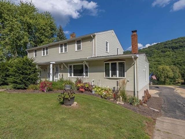 519 Main St, De Soto, WI 54624